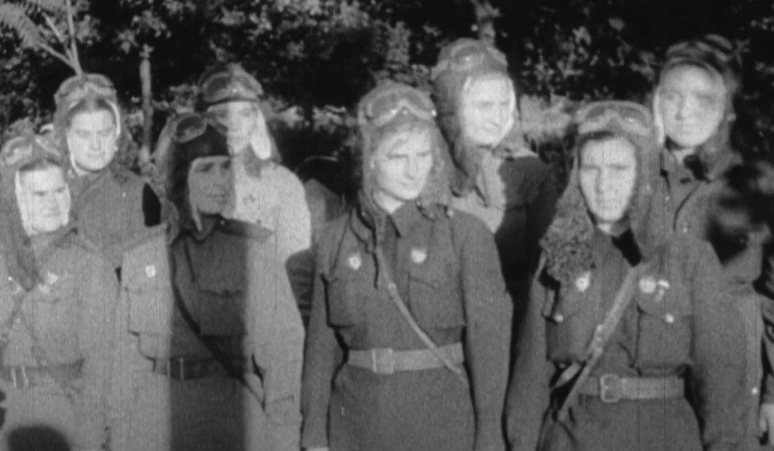 The Incredible Story Of The “Night Witches”, The Forgotten Flying Aces ...