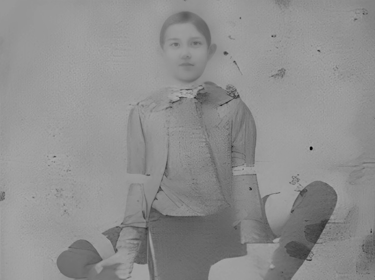 The Extraordinary Life Of The Three-Legged Man