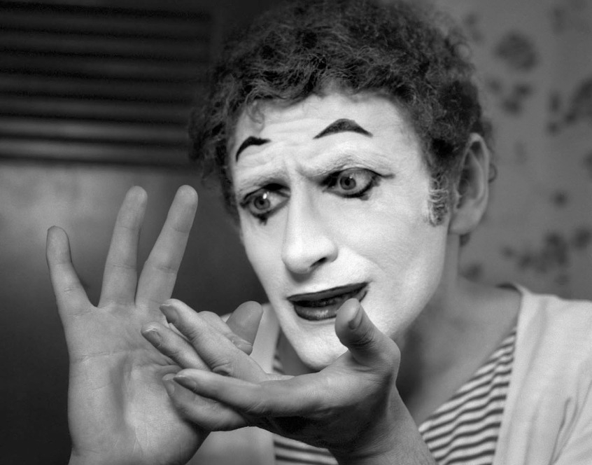 The Mime Who Rescued Children During WWII